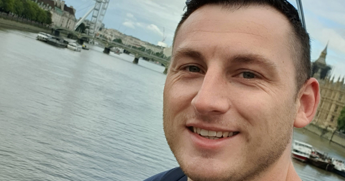 How Accepting his Sexuality Helped Joe Fight Depression | HeadsUpGuys